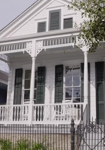 Watch Selling the Big Easy S01:E04 - Riviera vs. Lakeview Luxury - Free ...