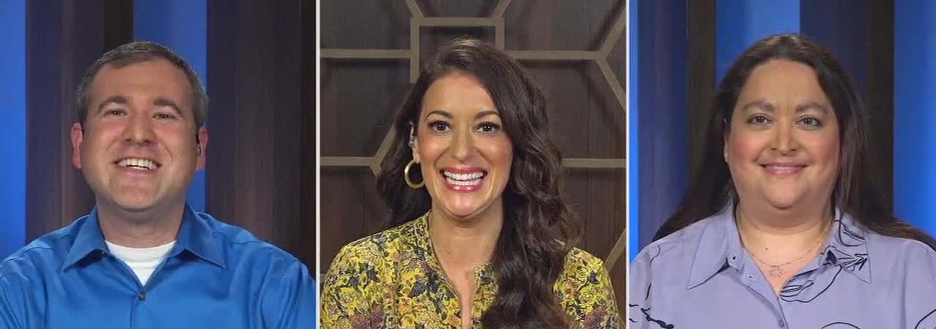 Watch 25 Words or Less S04:E53 - Dan Bucatinsky: “Fierce” Competitor ...