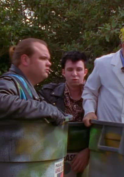 Watch Power Rangers in Space S06:E07 - A Ranger Among Thieves - Free TV ...