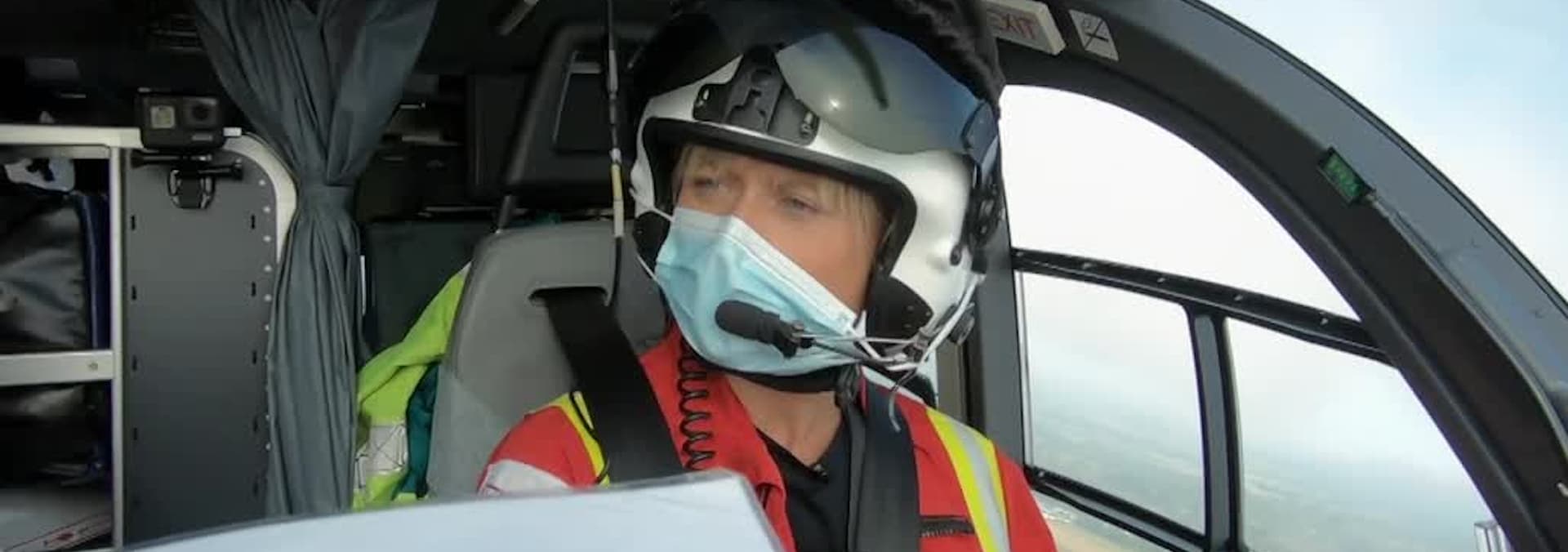 Watch Ambulance: Code Red S02:E01 - Episode 1 - Free TV Shows | Tubi