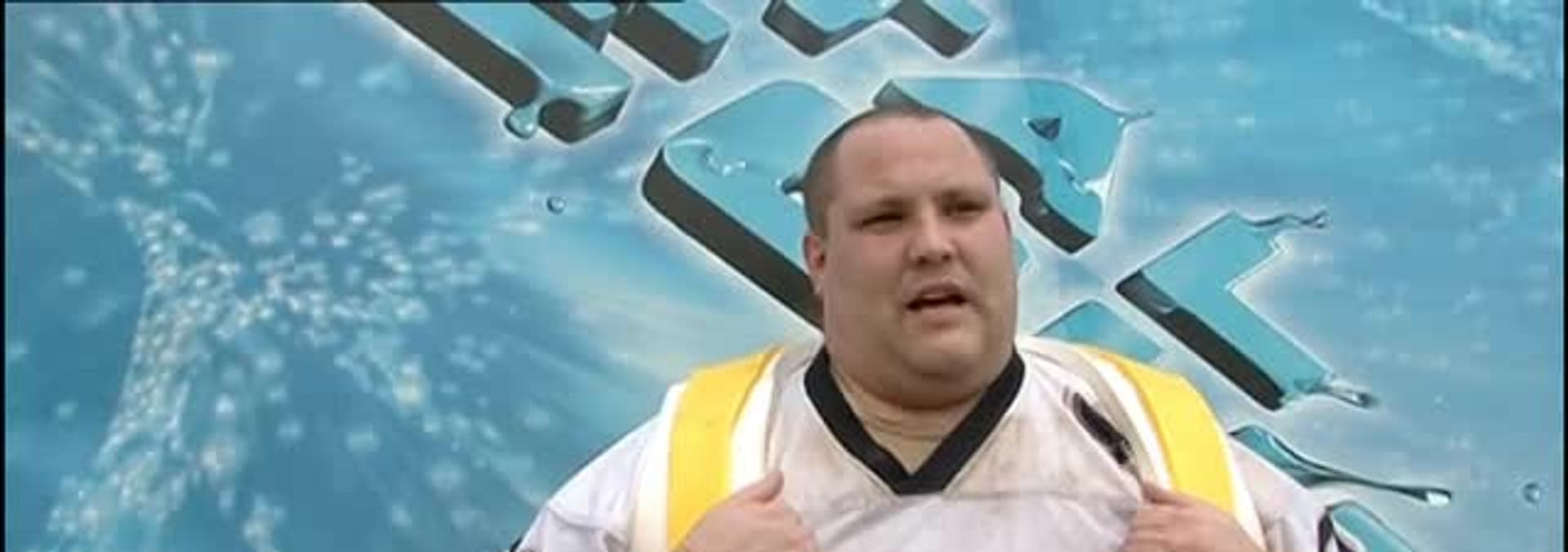 Watch Total Wipeout UK S04:E10 - The Awards - Free TV Shows | Tubi