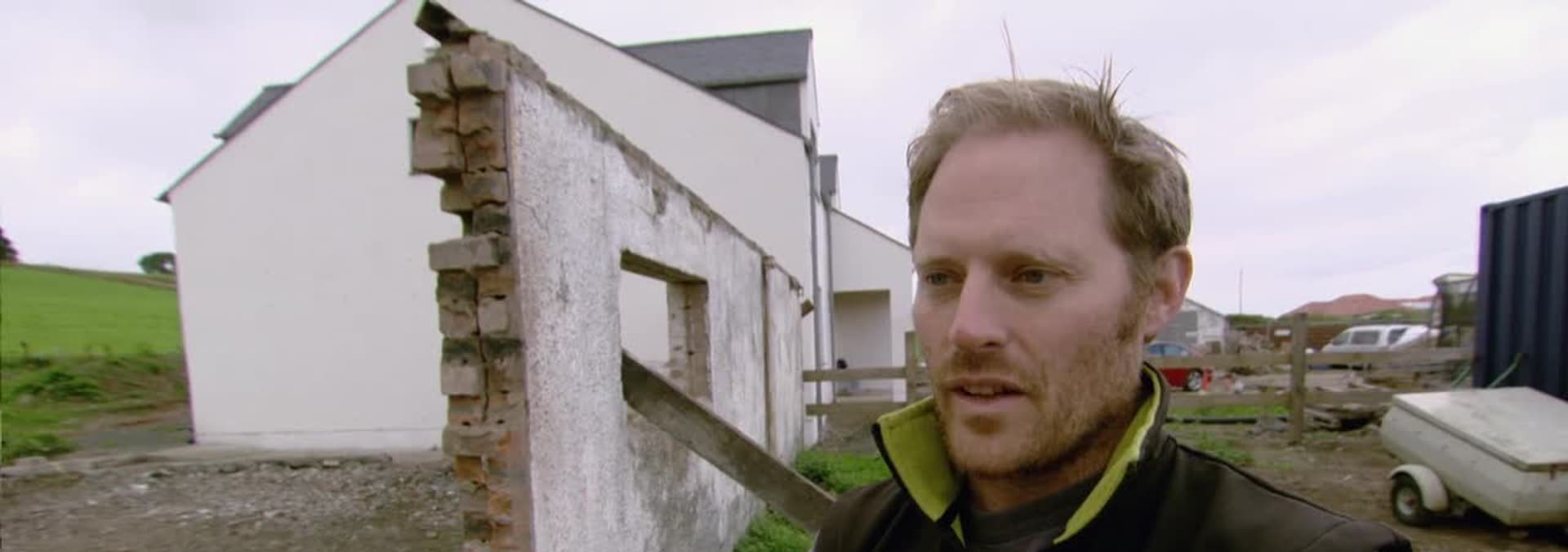 Watch Building the Dream S02:E18 - Firth of Forth: Laura and David ...