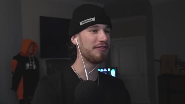 Watch Socksfor1 S01:E13 - Mass-Murdering Deer / the Deadliest Penguin ...