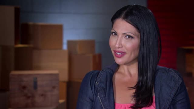 Watch Storage Wars: Northern Treasures S02:E19 - Goji, Bogie, and the ...