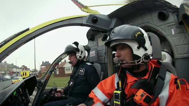Watch Helicopter ER S01:E01 - Episode 1 - Free TV Shows | Tubi