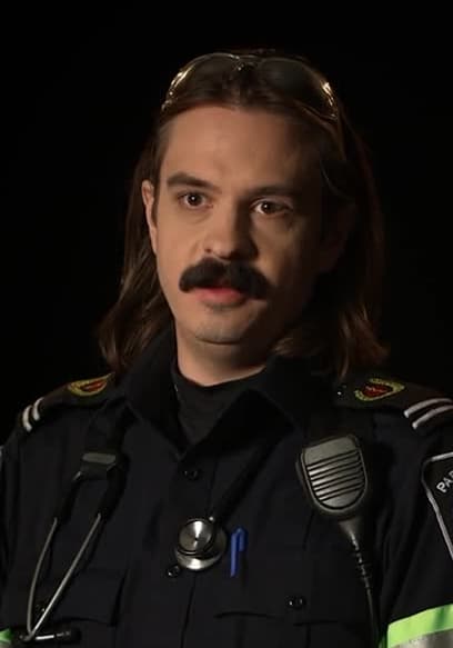Watch Paramedics: Emergency Response S01:E06 - Catch Your Breath - Free ...