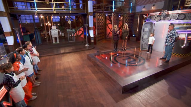 Watch MasterChef Junior S09:E01 - Junior Edition: Eating Emoji - Free ...