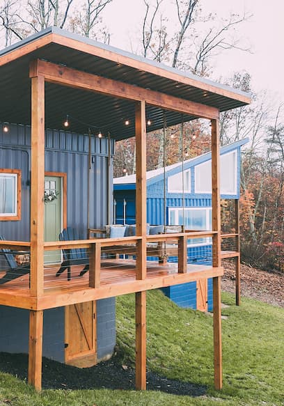 Watch Tiny BNB S02:E01 - Tiny Cozy Cabins & Cliff's Edge Container ...