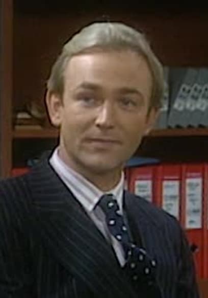 Watch Drop the Dead Donkey S01:E10 - The Big Day - Free TV Shows | Tubi