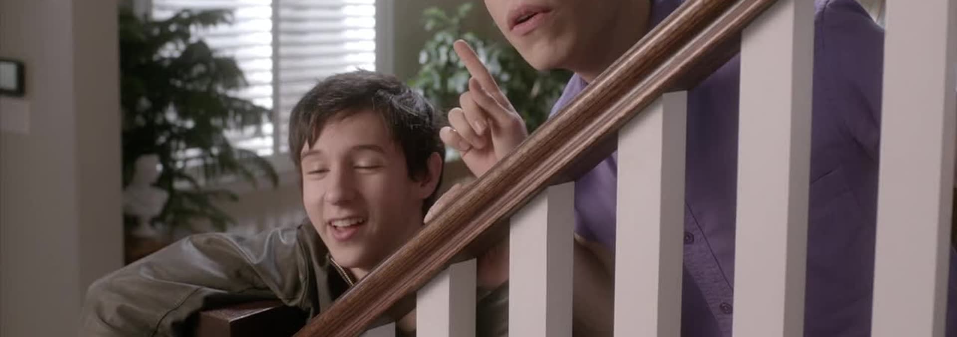 Watch Raising Expectations (Sub Esp) S02:E05 - Los Nerds Y Las Abejas ...