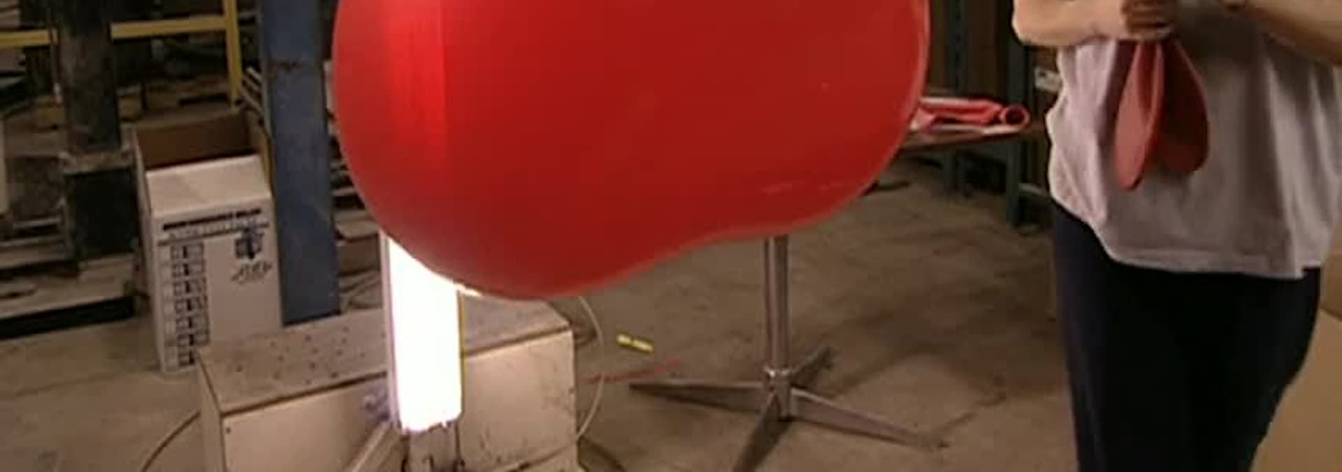 Watch How It's Made S04:E04 - Balloons and Wallpaper - Free TV Shows | Tubi