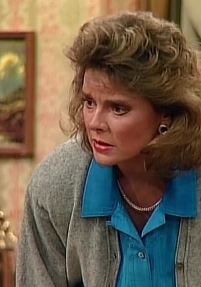 Watch Married... with Children S03:E06 - Her Cups Runneth Over - Free ...