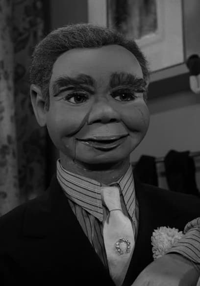 Watch The Twilight Zone S05:E29 - Caesar and Me - Free TV Shows | Tubi