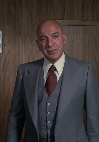 Watch Kojak S04:E05 - A Need to Know - Free TV Shows | Tubi