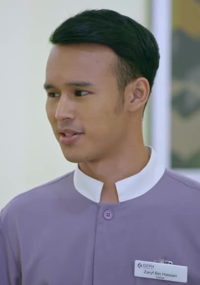 Watch Kin S01:E74 - Matthew Gets a Chance - Free TV Shows | Tubi