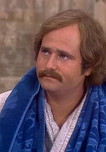 Watch All in the Family S06:E04 - Archie the Hero - Free TV Shows | Tubi