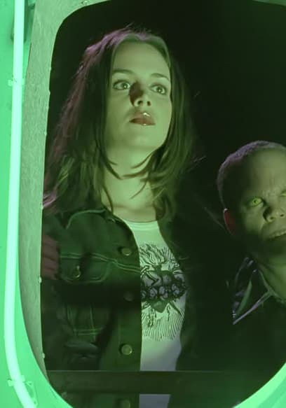 Watch Buffy the Vampire Slayer S03:E21 - Graduation Day (Pt. 1) - Free ...