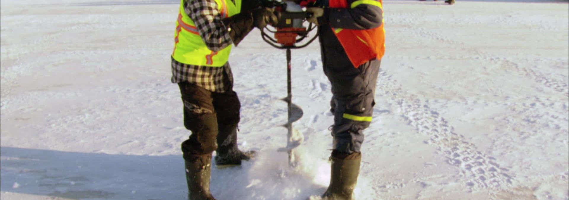 Watch Ice Road Truckers S01:E11 - Then and Now - Free TV Shows | Tubi