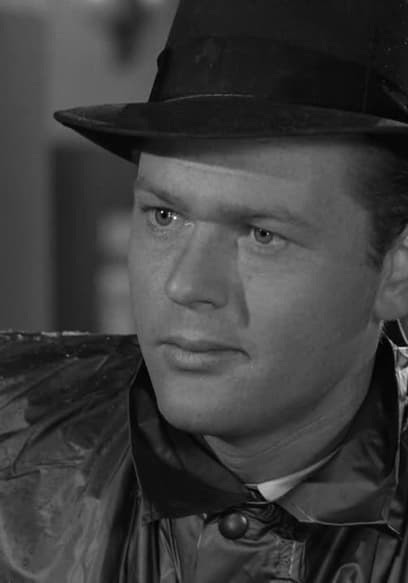 Watch The Twilight Zone S01:E21 - Mirror Image - Free TV Shows | Tubi
